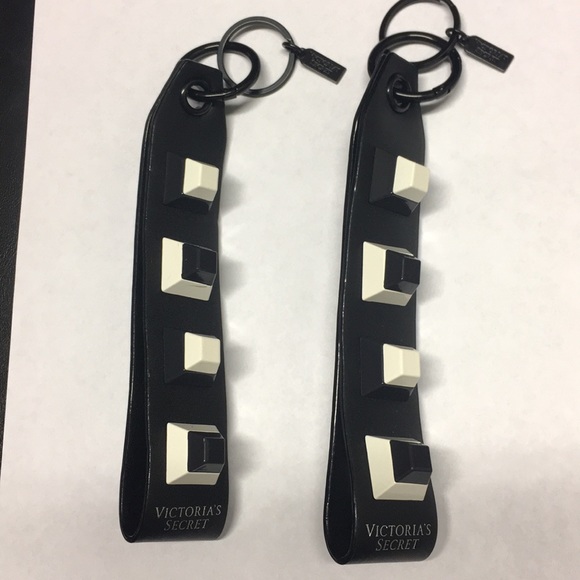 Victoria's Secret | Accessories | Victorias Secretbundle 2 Pcs Keys ...